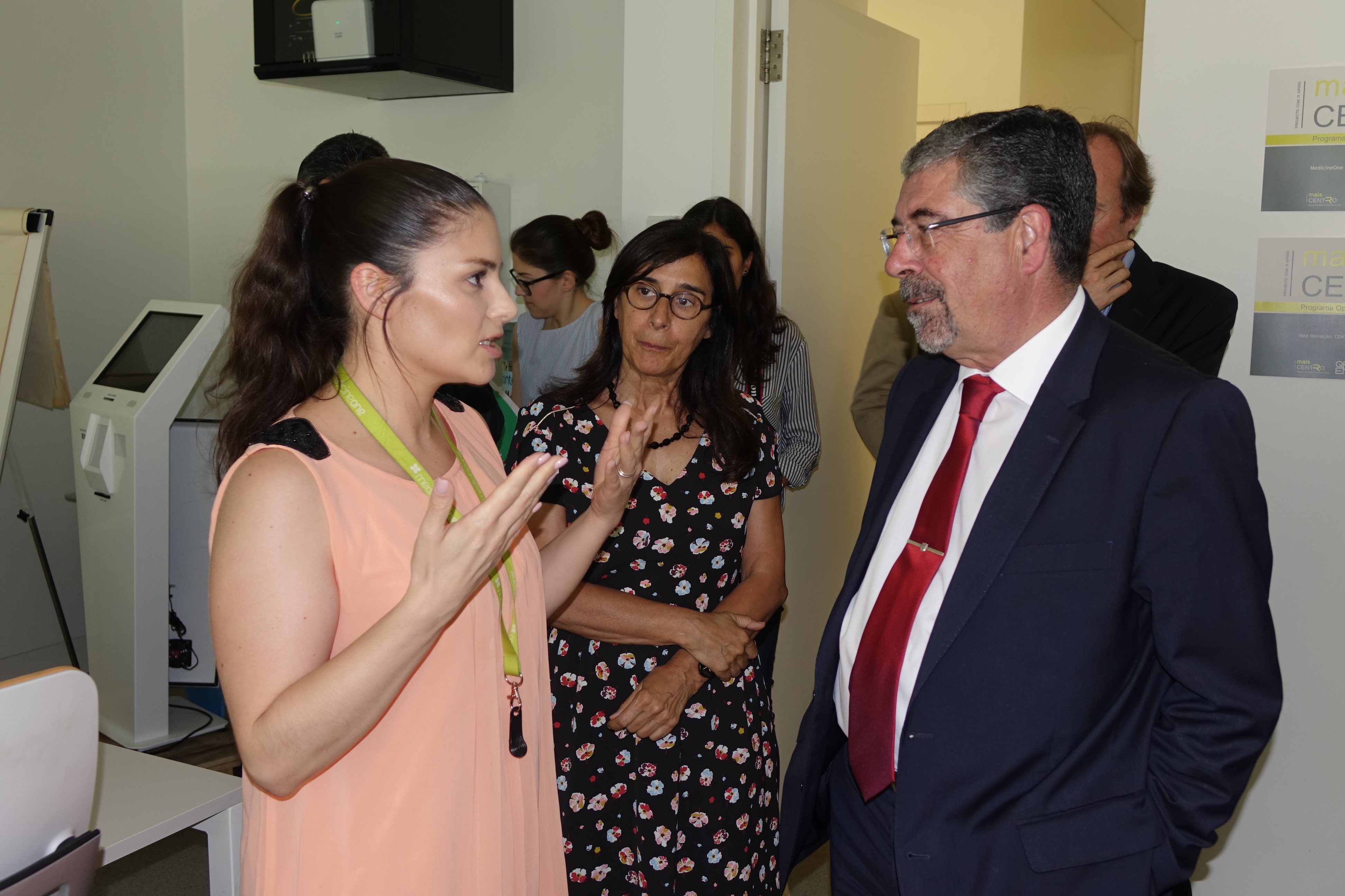 DE COIMBRA PARA O MUNDO | MedicineOne, especialistas em software para o ...
