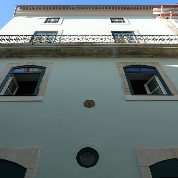 CM de Coimbra reabilitou imóvel no Largo do Romal para arrendamento ...